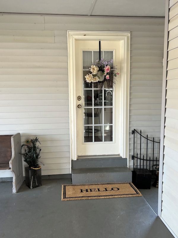Charming Country Getaway In W. Tn Sleeps 6. Family & Pet Friendly Near Blue Oval - Brownsville, TN
