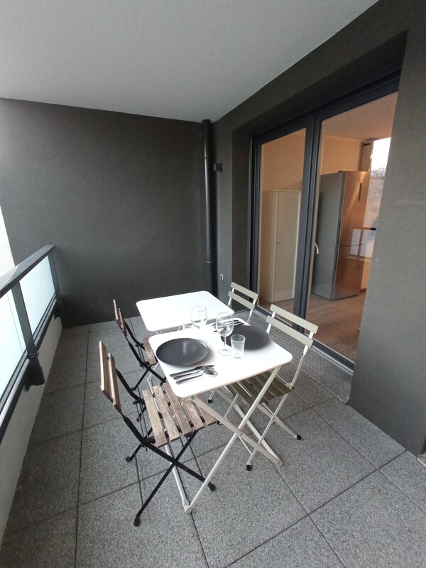 Appartement Confortable Avec Parking Privé Et Sécurisé à 10 Min. De Strasbourg - Bischheim