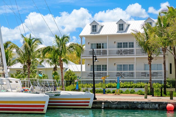 Relaxing Key West Retreat With Resort Pool, Minutes To Beaches & Attractions - Key West, FL