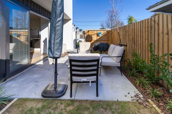 Warm And Comfy Home With Carpark Near Cbd - Christchurch