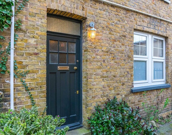 Margate | Heritage Home | Luxurious Beds | Garden - Broadstairs