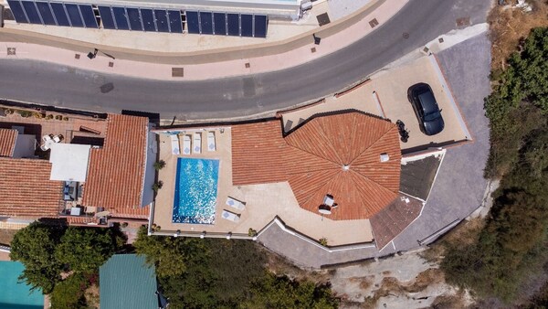 Villa Arriba Mit Beheiztem Pool, Meerblick, Strandnähe - Fuengirola