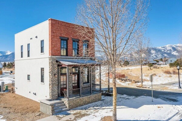 Alpine Abode! Private Main Level Studio - Browns Canyon National Monument