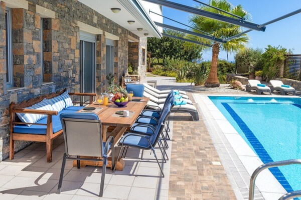 Holiday Home In Agios Nikolaos With Pool - Elounda