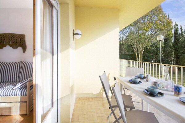 Apartment In Spain Near Sandy Beach - Tamariu