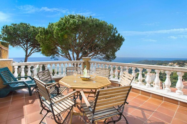 Villa Mit 4 Schlafzimmern In Lloret De Mar - Lloret de Mar
