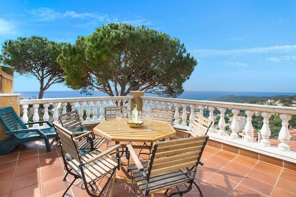 Villa Mit 4 Schlafzimmern In Lloret De Mar - Lloret de Mar