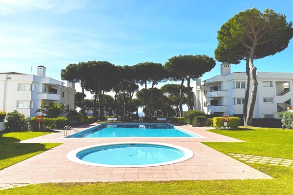 Apartment In Spain Near Beaches & City Center - Tamariu