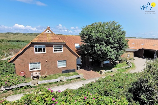 "Family-friendly Amke Vacation Apartment: Comfort And Relaxation On Juist!" - Juist
