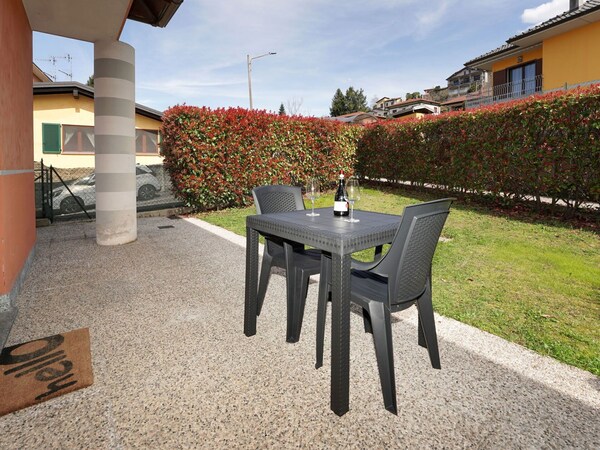 Joli Appartement Pour 4 Personnes Avec Wifi, Tv, Patio, Animaux Admis Et Parking - Lac Majeur
