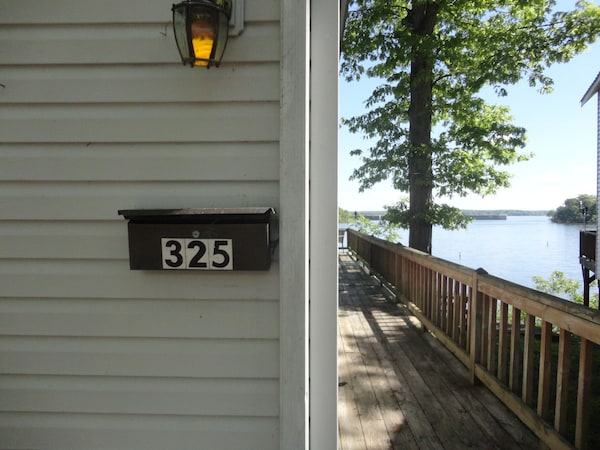 Two-bedroom Bayside Condo - Kentucky Dam Village, Gilbertsville