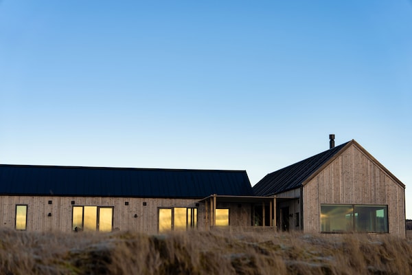 Luxury 3-bedroom Villa With Exceptional View - Islandia