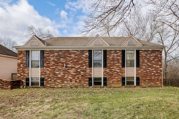 Aviator's Lounge 1br 1 Bth Free Parking Wifi - Easy Access Quite And Comfortable - Platte City, MO