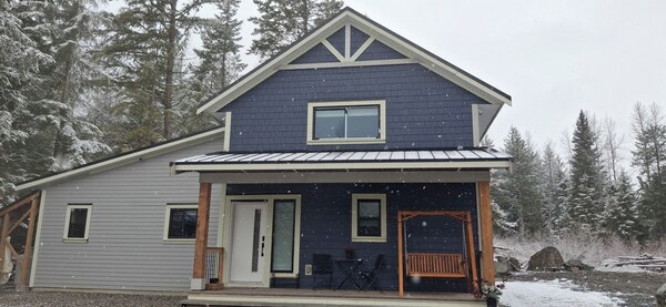 3-bdrm Cozy Cabin In Gorgeous Sunshine Valley W/ The Comforts Of Home In Nature. - Sunshine Valley, BC