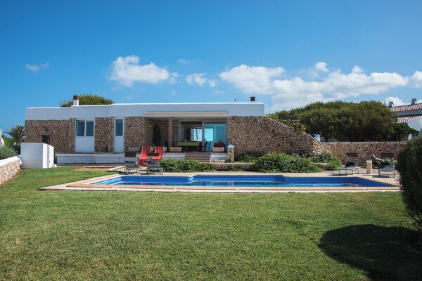 Villa En Ciutadella En Primera Línea De Mar - Minorca