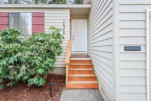 New! Beaverton Cozy Home, Pets Ok, Fenced Yard! - Beaverton, OR
