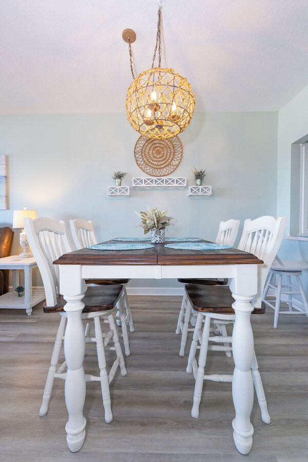 Coastal Serenity Luxury - Gulf Breeze, FL