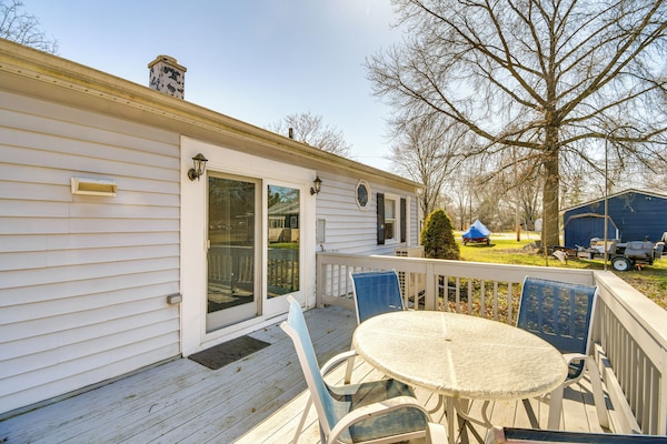 Home 1 Mi To It's A Wonderful Life Museum & Dtwn! - Cayuga Lake, NY