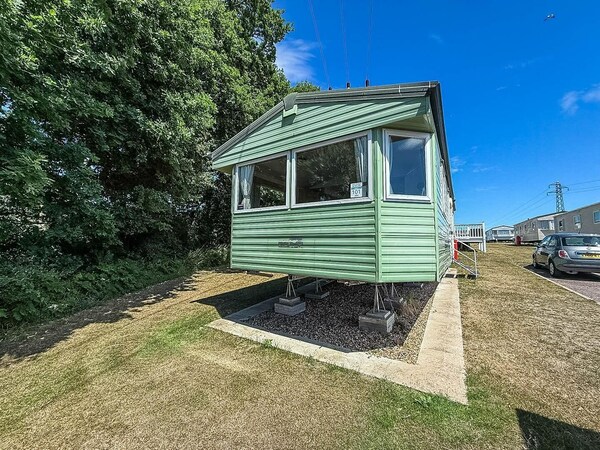 Dog-friendly Caravan At Valley Farm Near To Clacton-on-sea Ref 46361bv - Frinton-on-Sea