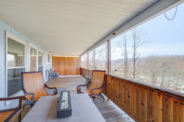 Lake Views & Private Dock: Radford Retreat! - Claytor Lake State Park, Dublin