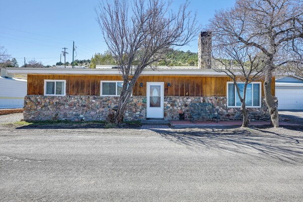8 Mi To Hiking: Home W/ Patio In Dtwn Pioche - Cathedral Gorge State Park, Panaca