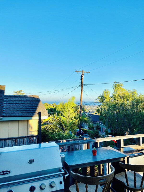 Quiet Room In American Riviera Cottage, With Ocean View In Charming Older Home - Santa Barbara