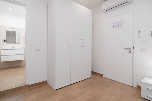 Lovely Rooms - Room 1 By Rentbeat - Civitavecchia