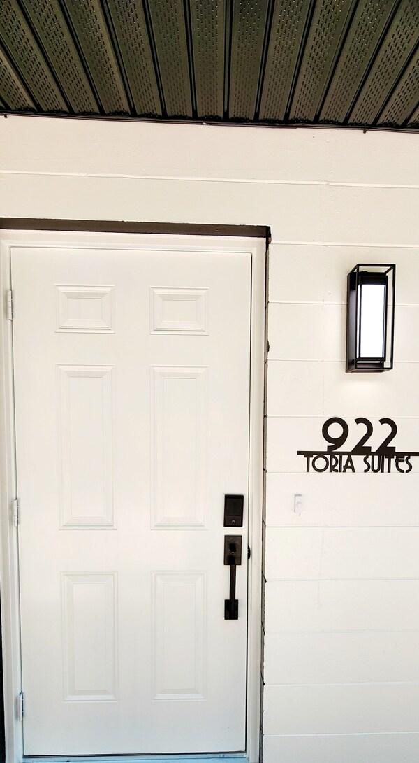 Toria Suites 922 - Lakeland, FL