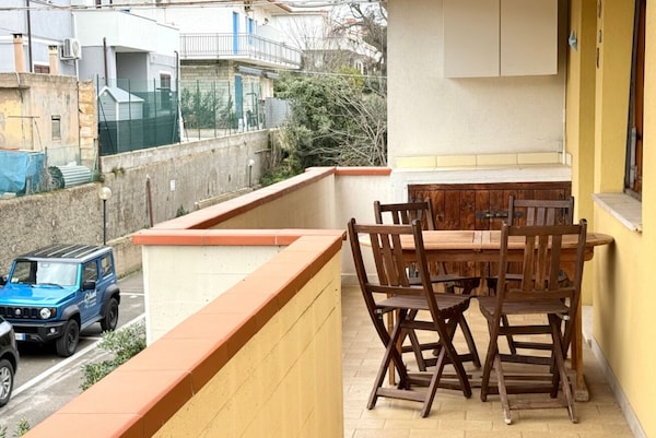 M422 - Marcelli, Three-room Apartment With Terrace 100m From The Sea - Numana