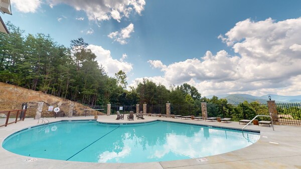 4 Bedroom Unit In The Smokies- Unit 721, 4 Bedroom Unit In The Smokies- Unit 721 - Pigeon Forge, TN