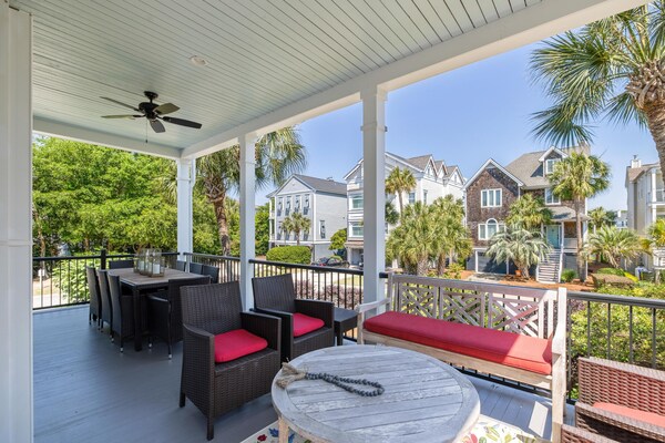 Private Gated Enclave Within Wild Dunes Resort, Community Pool Just Steps Away - Mount Pleasant, SC
