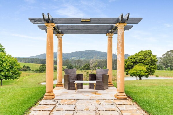 The Pool House At Linden Hall - Burrawang