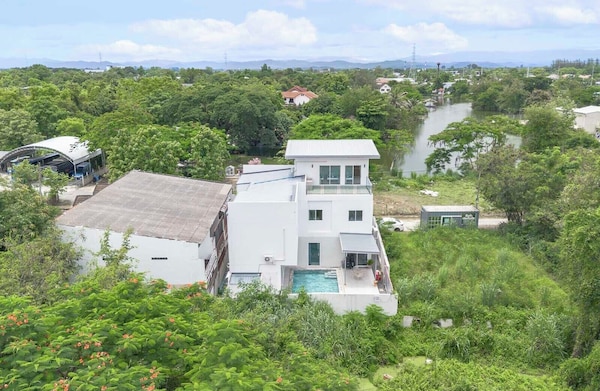 6br Pool Villa W/ Karaoke And Pool Table Near Golf - Chiang Mai