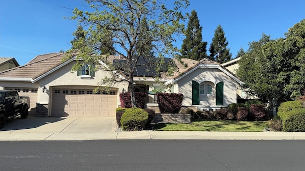 Charming -Tranquility Guest-rm Suite In Auburn With Breakfast, Snacks, Ac & Wifi - Auburn, CA