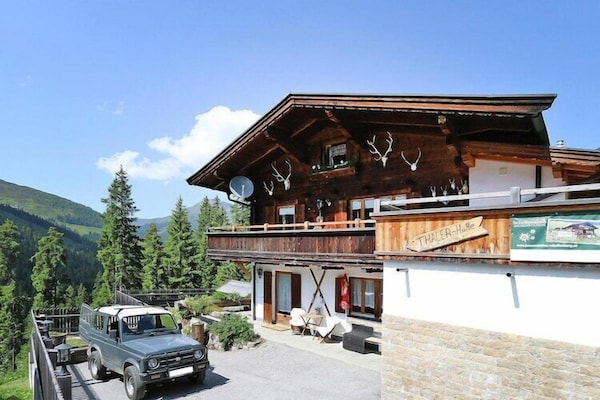 Chalet Hochfügen By Ski Slope - Hochfügen