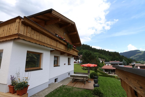 Chalet In Fügen Nahe Spieljochbahn - Zillertal