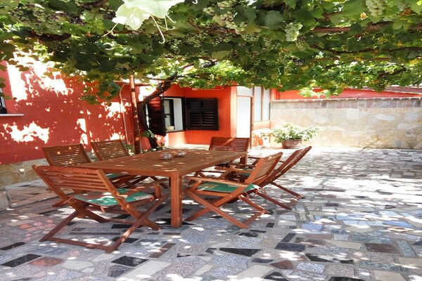 Haus In Pula Mit Pool Nahe Valsaline Strand - Pula