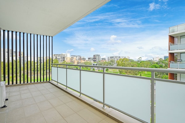 Charming 1-bedroom Apartment With Ac, Wifi In Warwick Farm At Liverpool - Liverpool