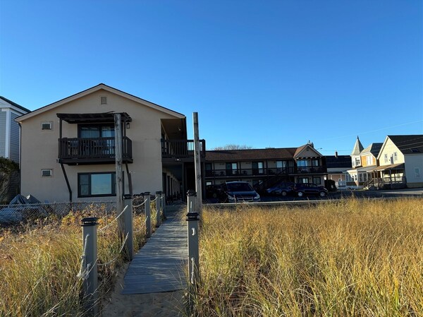 Oceanfront Studio Condo - Old Orchard Beach, ME