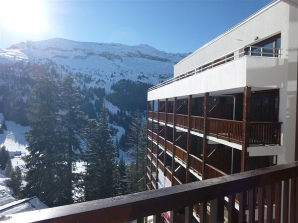 Appartement Spacieux - Départ Skis Aux Pieds - Piscine & Parking Inclus - Cluses