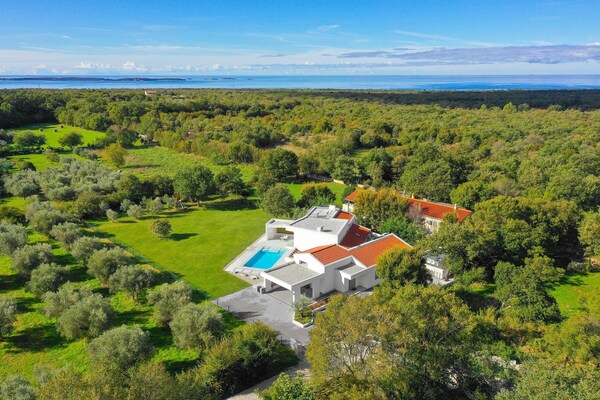 Luxuriöse Villa Brioli Mit 4 Schlafzimmern In Istrien - Fažana