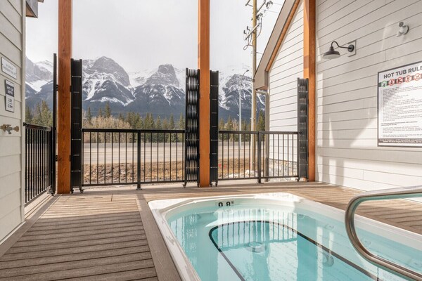 Sky Ridge Heights | Outdoor Hot Tub | Parking - Canmore