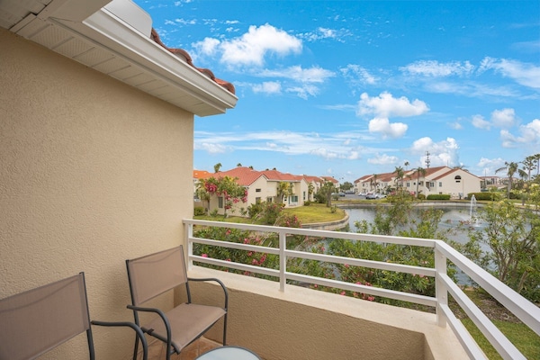 Coastal Comfort | 3br Resort Stay Near Fun - St. Petersburg, FL