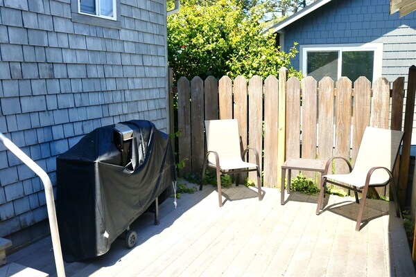 Scandia North Cabin - Beachcomber Vacation Homes - Cannon Beach, OR