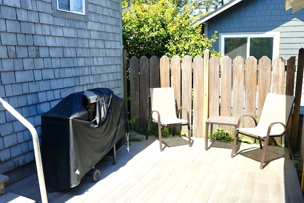 Scandia North Cabin - Beachcomber Vacation Homes - Cannon Beach, OR