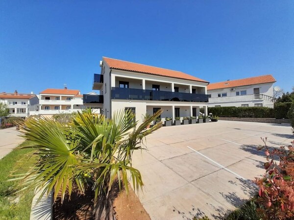 Villa Luisole  - Apartment °4 Bietet Eine Perfekte Mischung Aus Eleganz, Komfort Und Praktikabilität Und Garantiert Einen Unvergesslichen Aufenthalt In Dieser Bezaubernden Destination. - Vrbnik