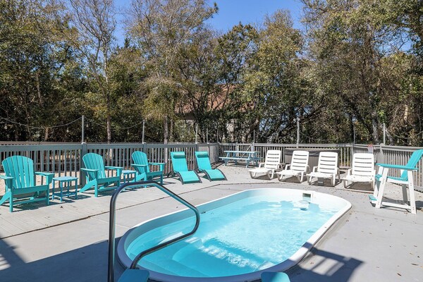 Seas The Moment - Oceanview/soundside, Private Pool & Hot Tub, 5br, 4.5ba - Emerald Isle, NC