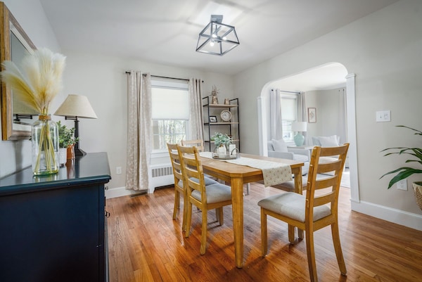 Beautiful Colonial Charmer - Salem, NH