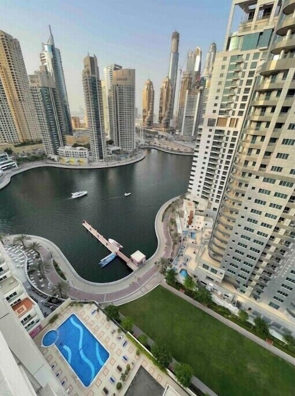 Rest Up And Relax - Dubai Marina