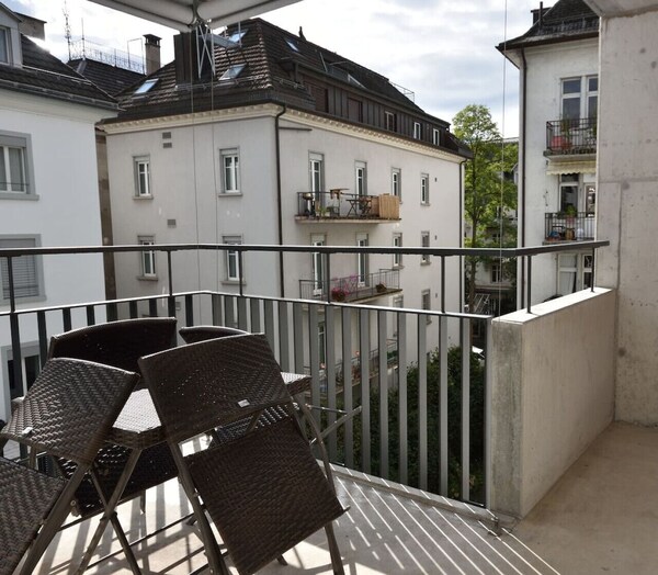 Amazing 2br Near Lake - Flower 33 - Zurich